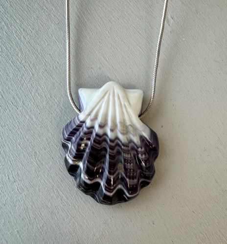 small seashell shaped pendant, hand carved Quahog shell | Marcia ...